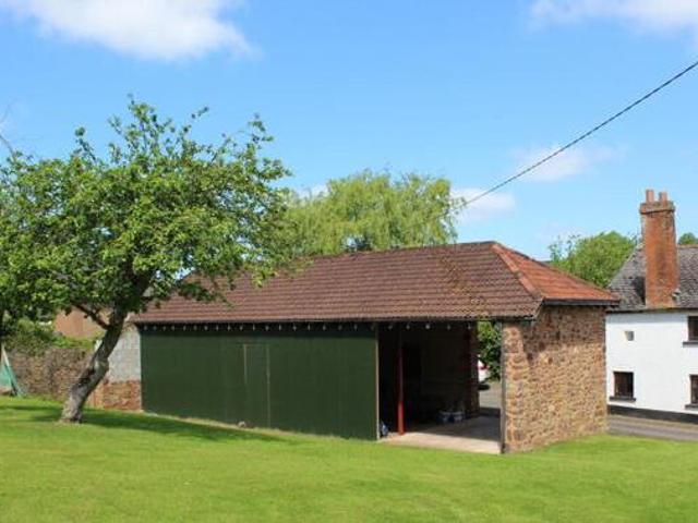 Detached House For Sale In Sandford