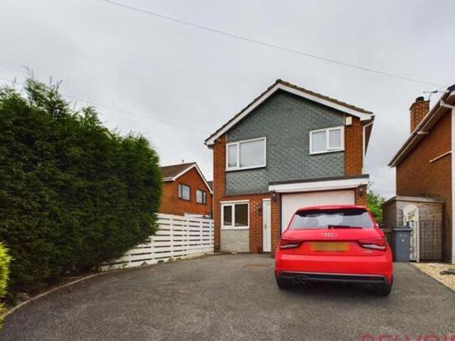 Detached House For Sale In Stoke on trent