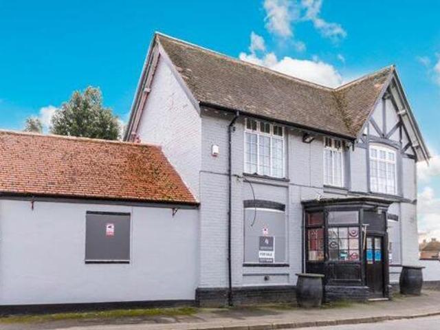 Detached House For Sale In Sutton
