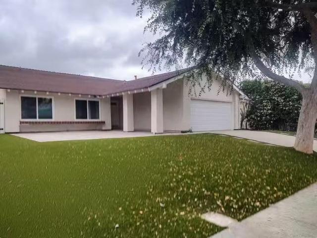 Detached Poway, CA 14519 Mirando St