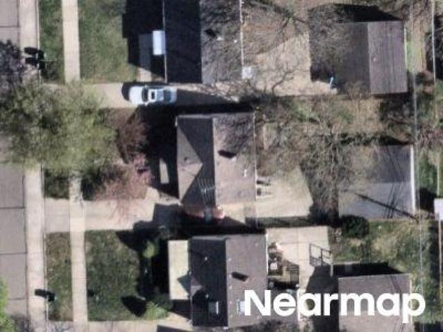 Detroit St