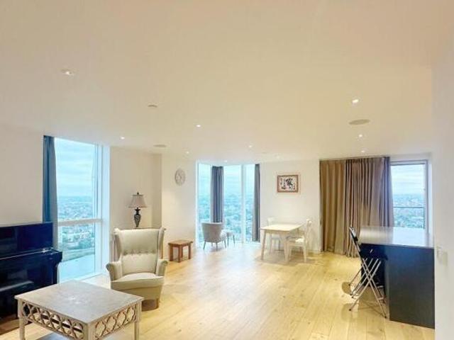 Devan Grove, London, 3 Bedroom Flat