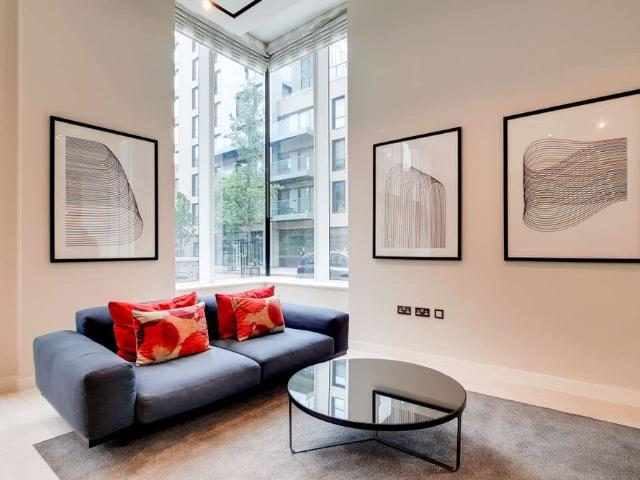 Devan Grove London N4