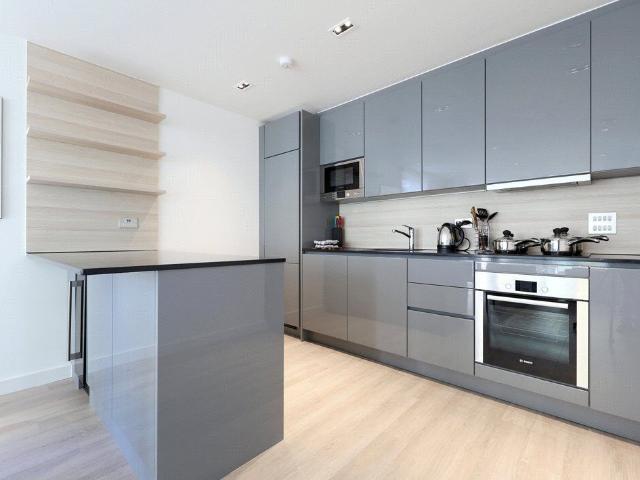 Devan Grove, London N4, 2 bed flat to rent, £2,850 pcm | PrimeLocation