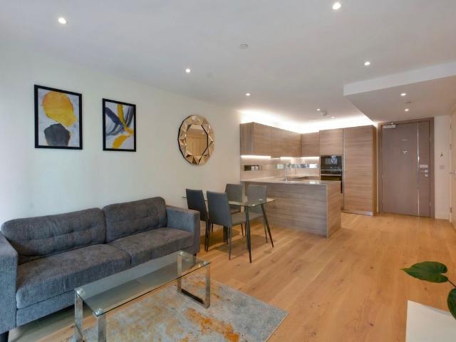 Deveraux House, Duke Of Wellington Avenue, Royal Arsenal Riverside, Woolwich, London SE18, 2 bed flat to rent, £2,600 pcm | PrimeLocation