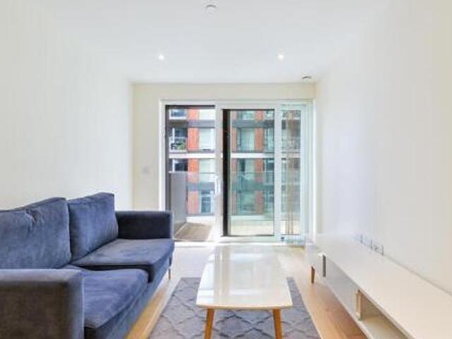 Deveraux House, London, 2 Bedroom Apartment