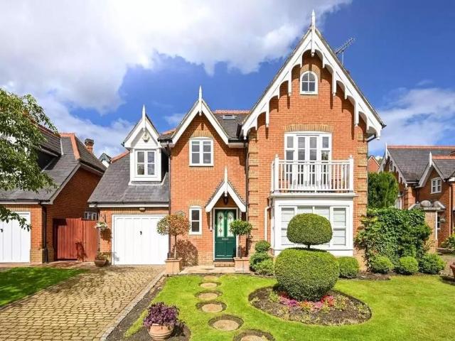 Devey Close, Kingston Upon Thames KT2, 4 bed detached house to rent, £4,500 pcm | PrimeLocation