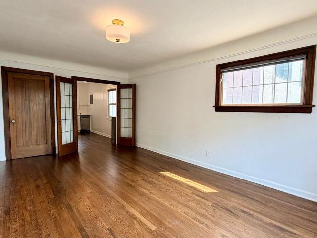Devoe Apartments 1 Bedroom Apartment for Rent at 5234 University Way Ne, Seattle, WA 98105 University District