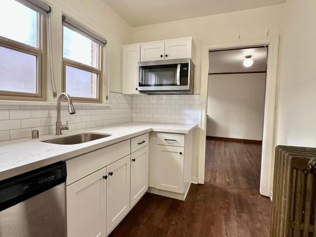 Devoe Apartments