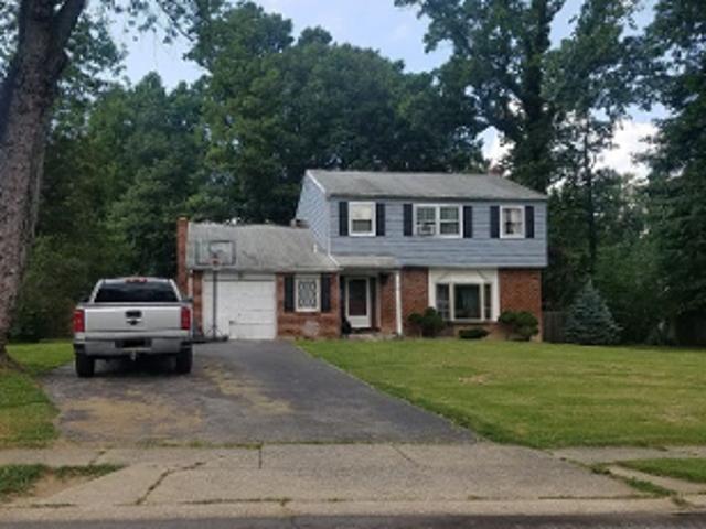 Devon Dr