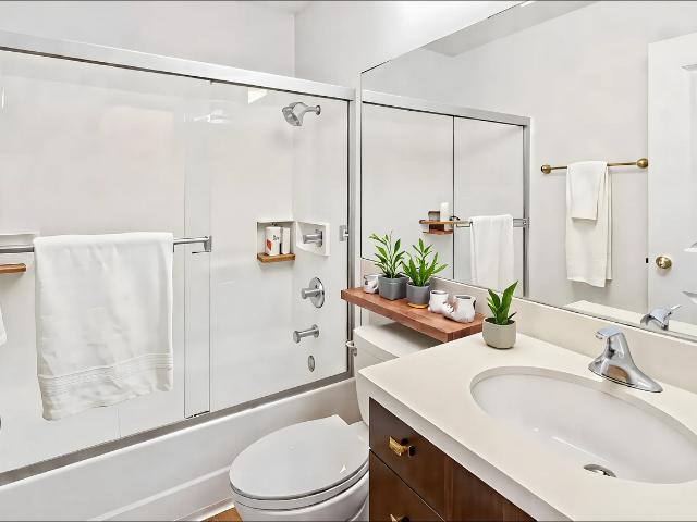 Devon Heights Studio Apartment for Rent at 11611 Blucher Ave, Los Angeles, CA 91344 Granada Hills