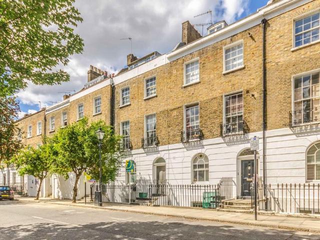 Devonia Road, Angel, London, N1 3 bed maisonette to rent £8,450 pcm £1,950 pw