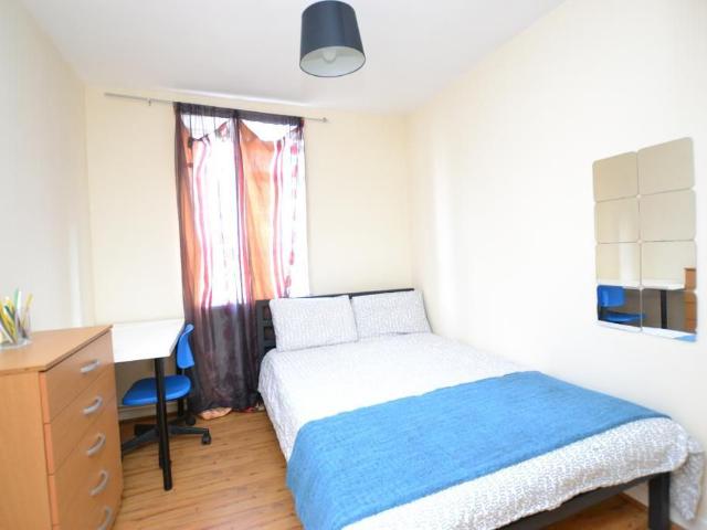 Devons Road, Bow, London E3, Room to rent, £737 pcm | PrimeLocation