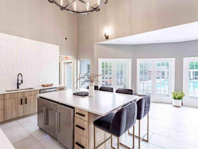 Devonshire Apartments 1 Bedroom Apartment for Rent at 10310 Devonshire Rd, Bloomington, MN 55431
