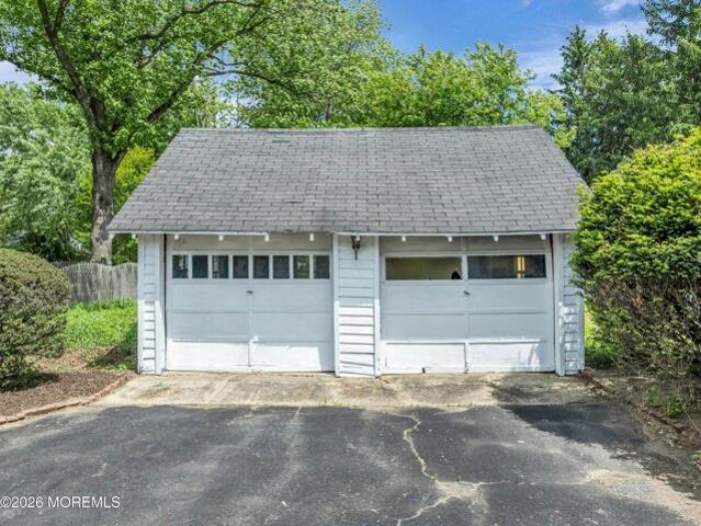 Devonshire Ct, Middletown, Home For Sale