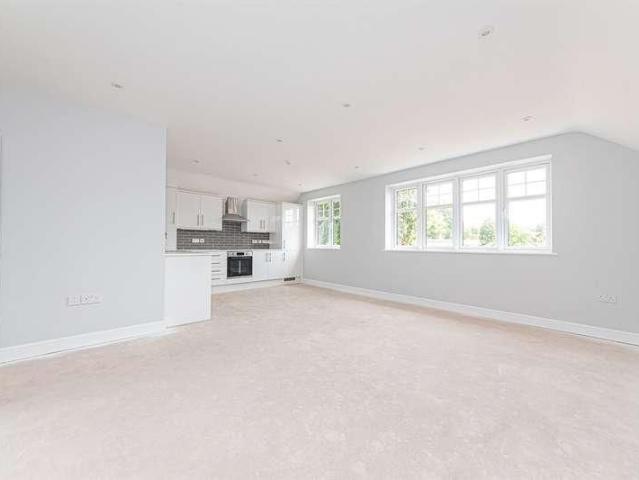 Devonshire Court, Crowthorne, RG45