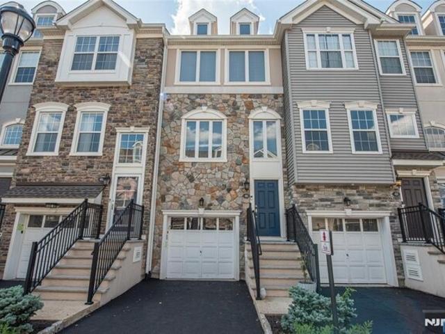 Devonshire Dr, Clifton, Home For Sale