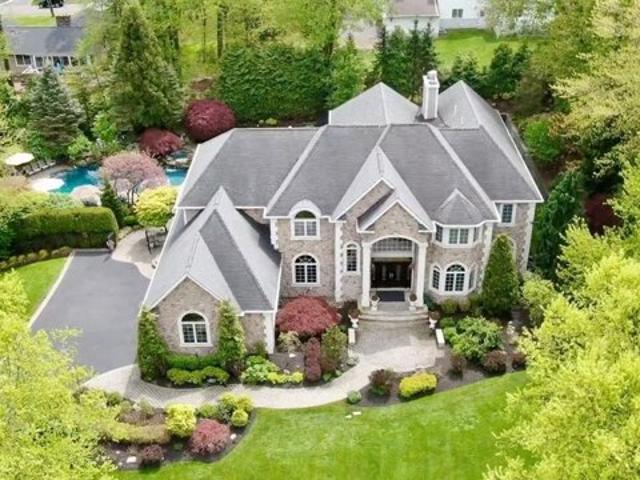 Devonshire Dr, Franklin Lakes, Home For Sale