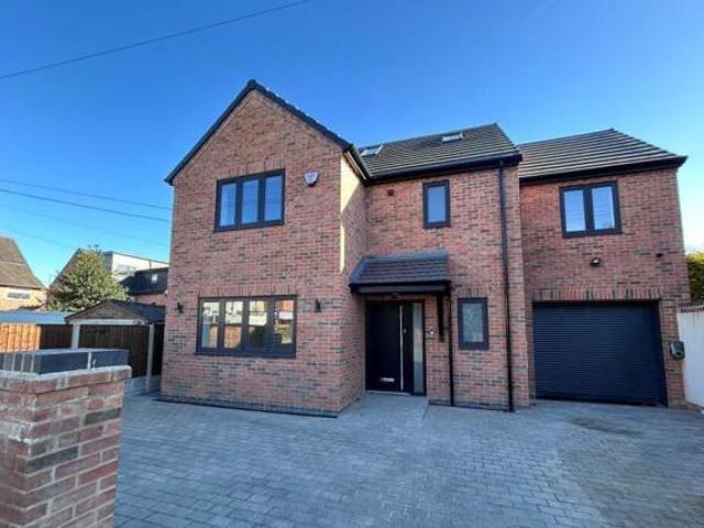 Devonshire Drive, Eastwood, 4 Bedroom Detached