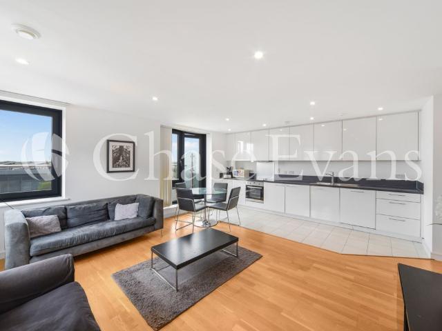 Devonshire House Putney Square, Putney Hill, Putney, London SW15, 2 bed flat to rent, £2,750 pcm | PrimeLocation