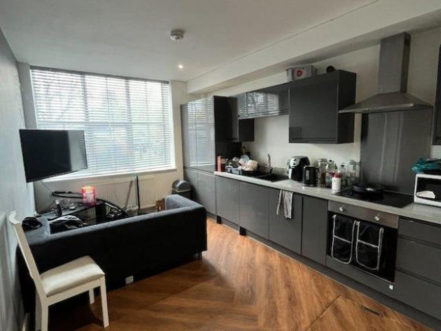 Devonshire House 2 bed house share to rent £1,558 pcm £360 pw