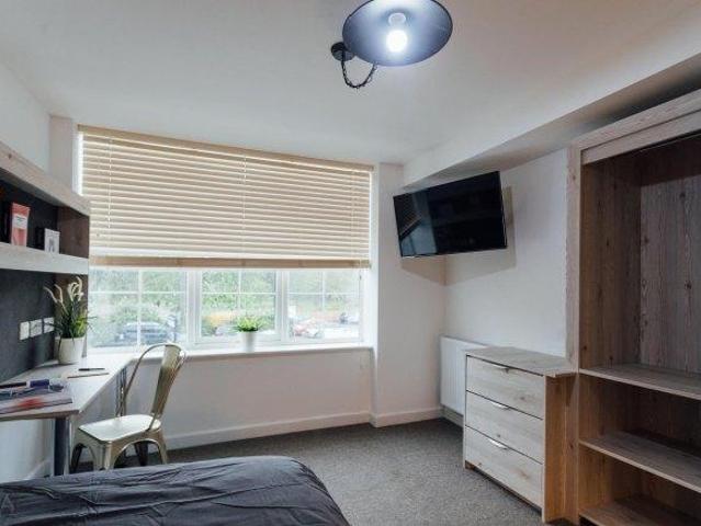 Devonshire House 4 bed house share to rent £2,252 pcm £520 pw