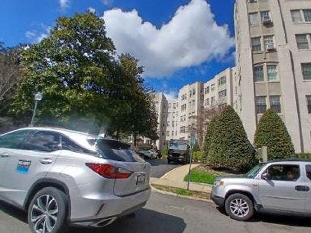 Devonshire Pl NW Apt 312