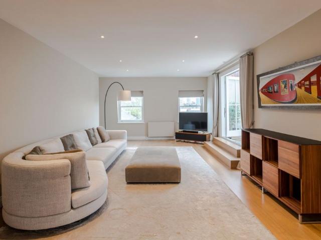 Devonshire Place, Marylebone, London, W1G
