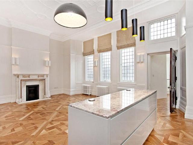 Devonshire Place, Marylebone, London. 3 bed apartment to rent £10,508 pcm £2,425 pw
