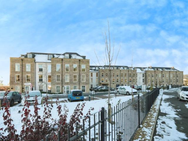 Devonshire Place, Buxton SK17, 1 bed flat to rent, £1,000 pcm | PrimeLocation