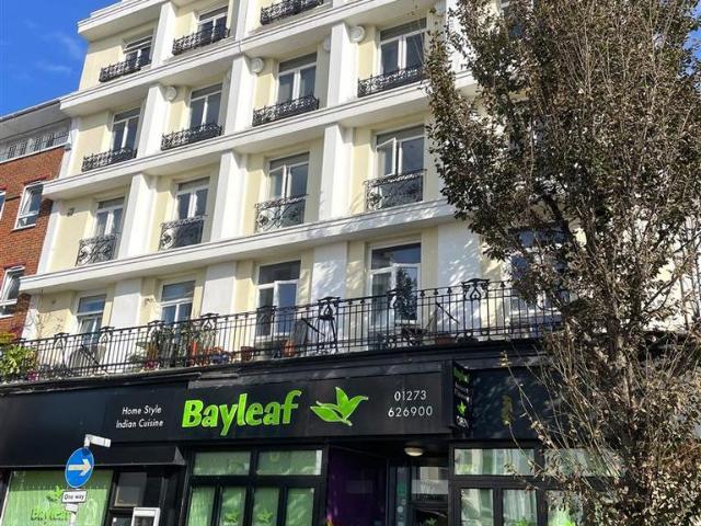 Devonshire Place, Brighton 2 bed flat to rent £1,695 pcm £391 pw