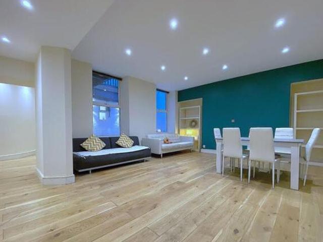 Devonshire Place, London, 2 Bedroom Flat