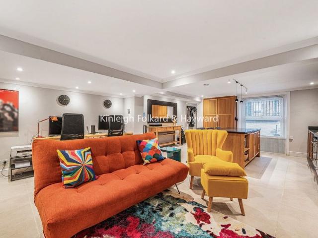 Devonshire Road, Chiswick, London, W4