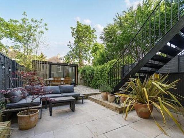Devonshire Road, Forest Hill, 2 Bedroom Flat