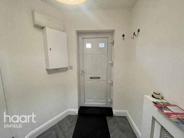 Devonshire Road, LONDON 4 bed terraced house to rent £2,400 pcm £554 pw