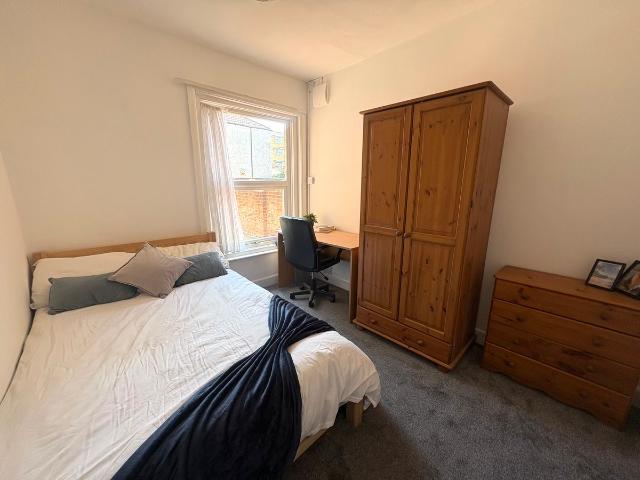 Devonshire Road, Southampton SO15, Room to rent, £625 pcm | PrimeLocation