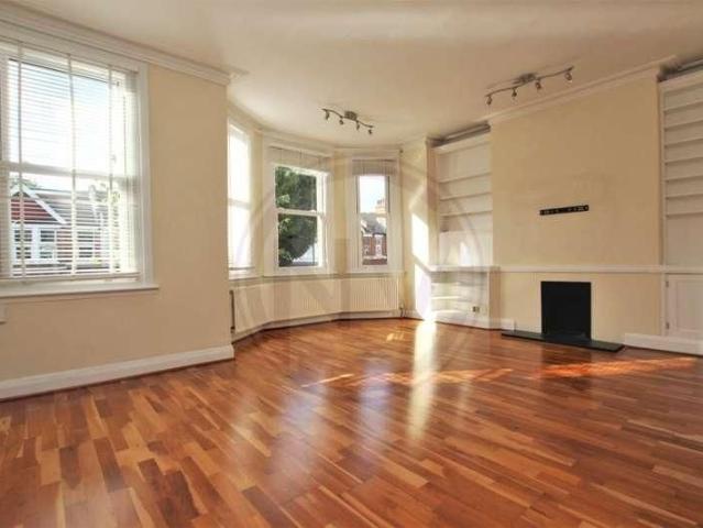 Devonshire Road, Palmers Green, N13