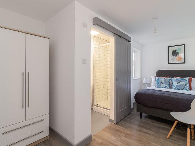 Devonshire Road, Wirral CH43, Room to rent, £500 pcm | PrimeLocation