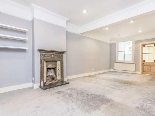 Devonshire Road, W4 2HU, London