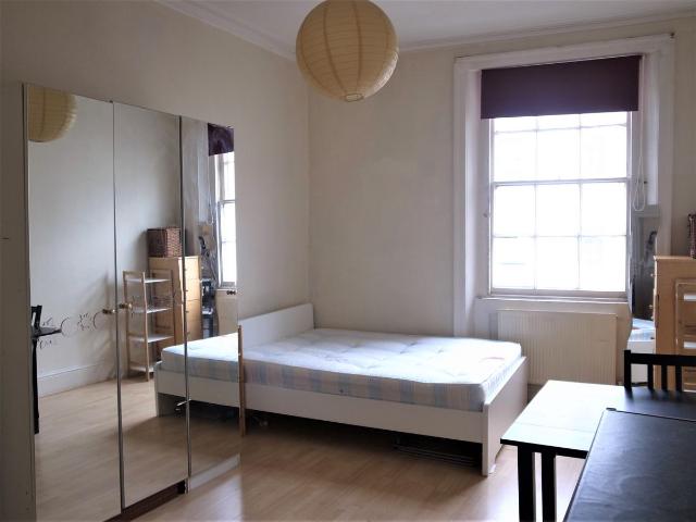 Devonshire Terrace, Bayswater/Paddington, London W2, Studio to rent, £1,280 pcm | PrimeLocation