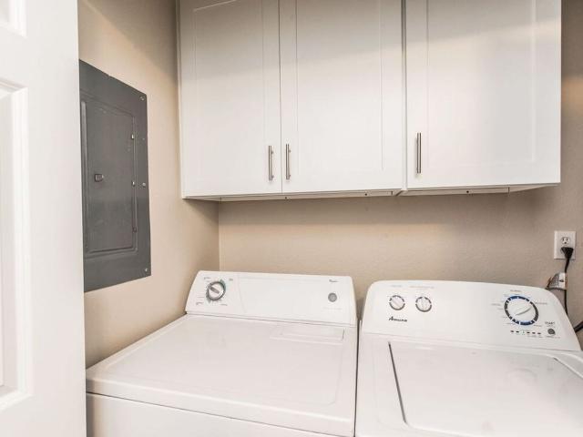 Devonshire Townhomes 2 Bedroom Apartment for Rent at 2707 2707 2711 Mountain View Ave W, University Place, WA 98466 University Place