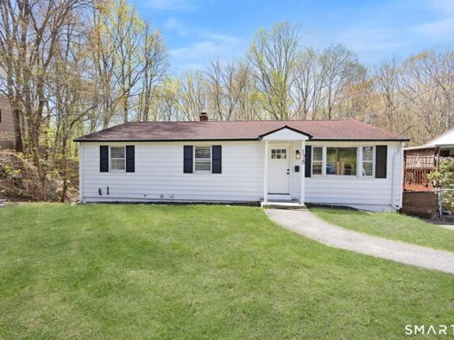 Devonwood Dr, Waterbury, Home For Sale