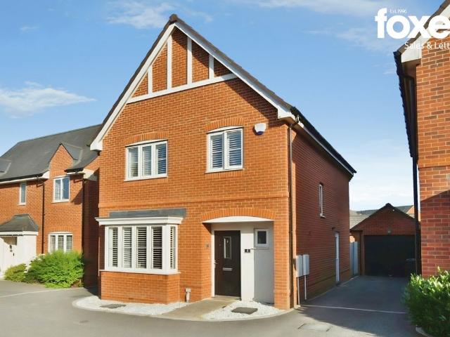 Dewberry Close, Wimborne Minster, Wimborne, Dorset BH21, 4 bed detached house to rent, £2,350 pcm | PrimeLocation