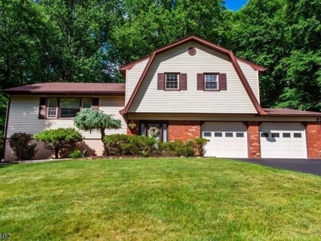 Dewey Dr, Ringwood, Home For Sale