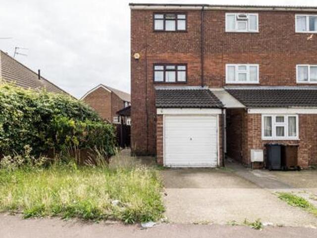 Dewey Road, Dagenham, 3 Bedroom Semi detached