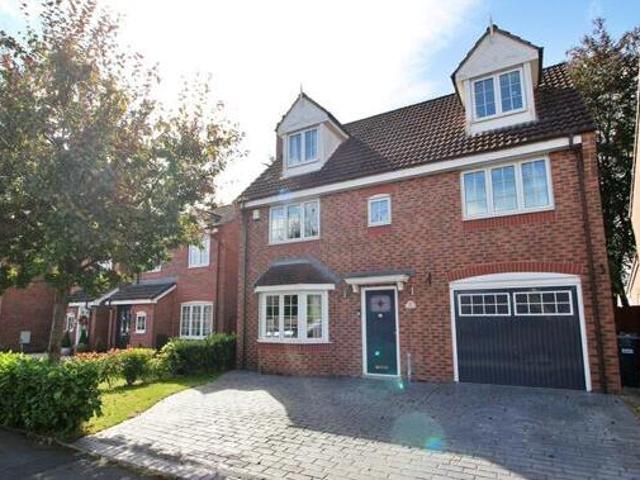 Dewham Close, Westhoughton, 5 Bedroom Detached