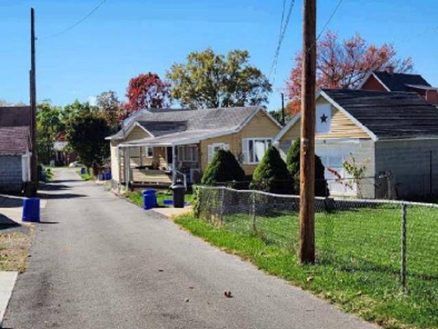 Dewhirst Ave