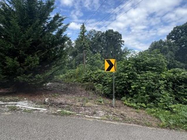 Dewine Cir, Knoxville, TN 37921