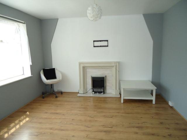 Dewsbury Road, Beeston, Leeds LS11, 2 bed flat to rent, £950 pcm | PrimeLocation