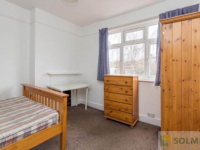 Dewsbury Road, Willesden Green, London NW10, Room to rent, £800 pcm | PrimeLocation